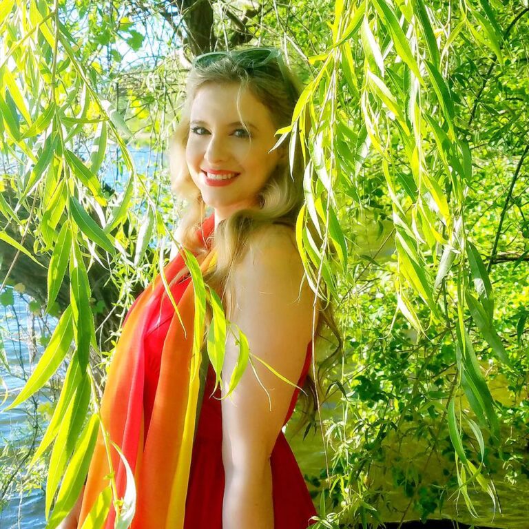 Spiritual Thought Leader, Jenilyn Rodriguez of Starlight & Sacred Tree ...